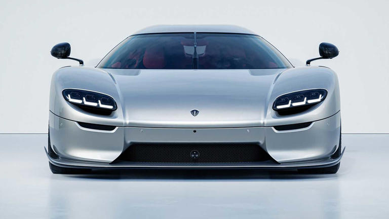 Koenigsegg took the Mercedes monoblade windshield wiper and made it better