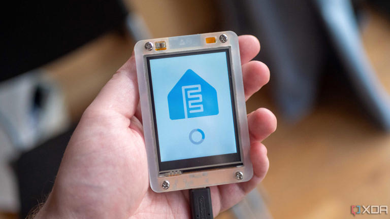 I built a dashboard to monitor my PC's performance with a cheap ESP32 ...