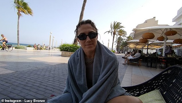 Lucy Bronze sparks romance rumours with former team-mate Ona Batlle as ...