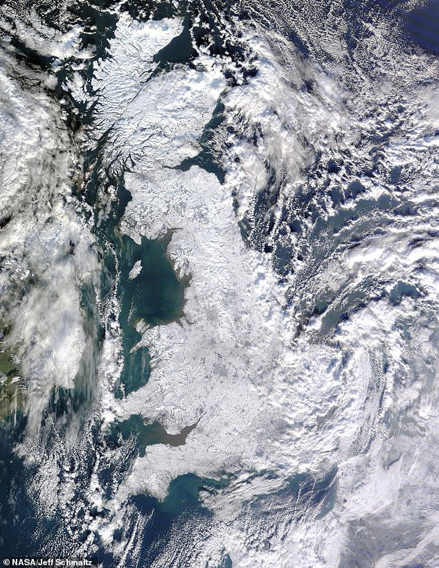 The Gulf Stream is on the verge of COLLAPSING - experts find ocean ...