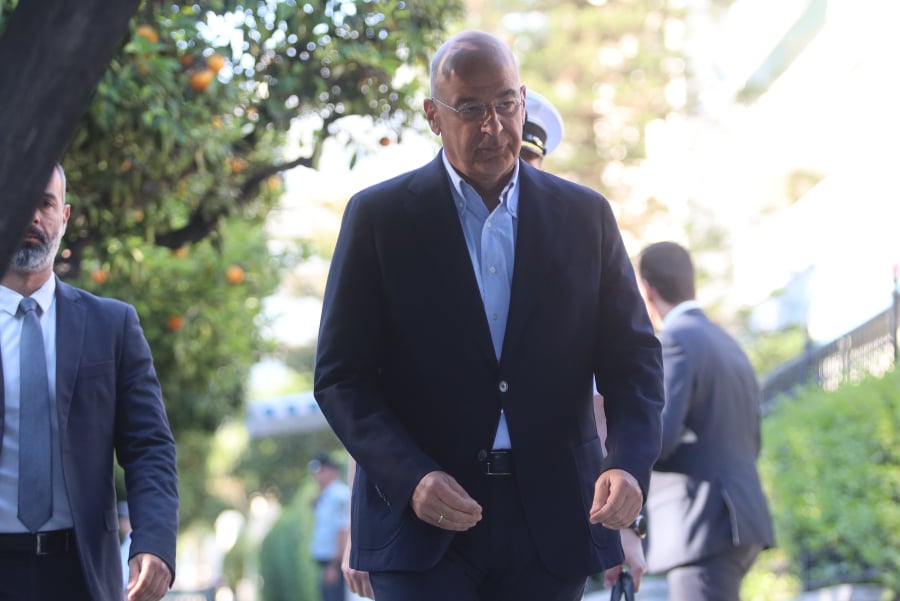 Δένδιας: Αποτροπιασμός για την επίθεση στην Ελληνορθόδοξη εκκλησία στη ...