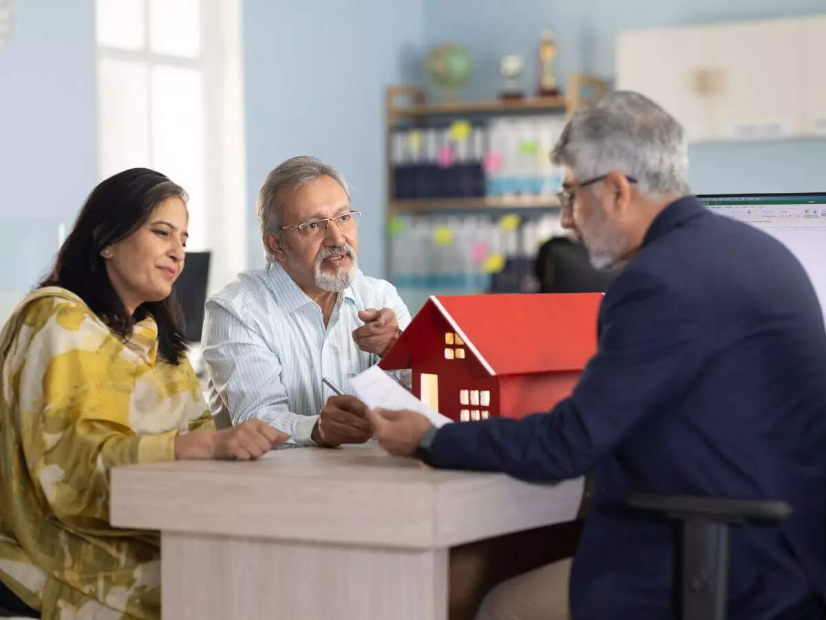 What's per square foot price? Realty advisor reveals brutal truth about ...