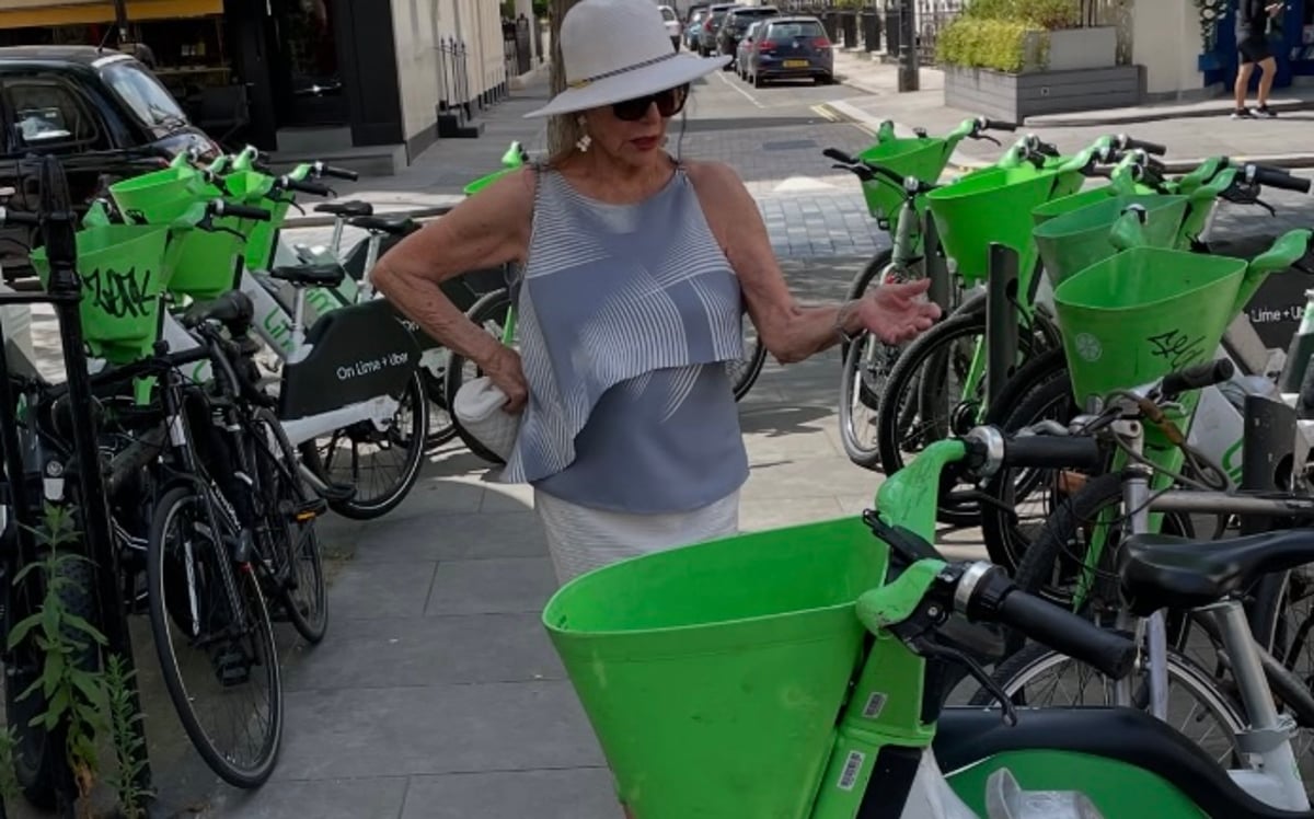 Dame Joan Collins lashes out at ‘loutish’ Lime users dumping e-bikes on ...
