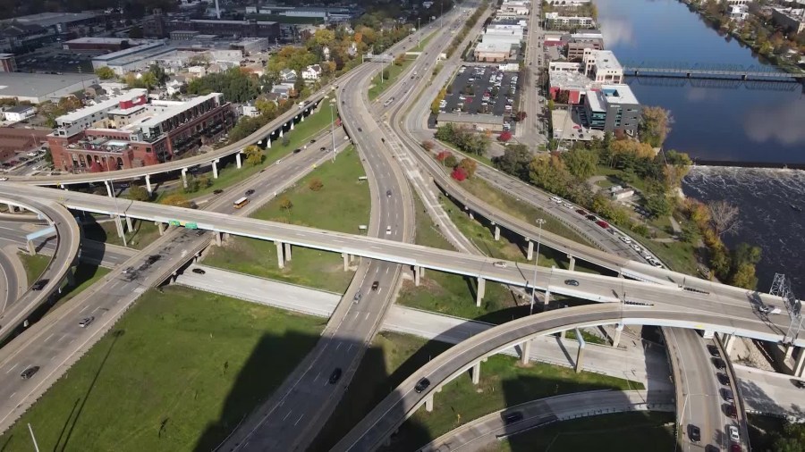 Ramp from NB US-131 to EB I-196 closing for bridge work