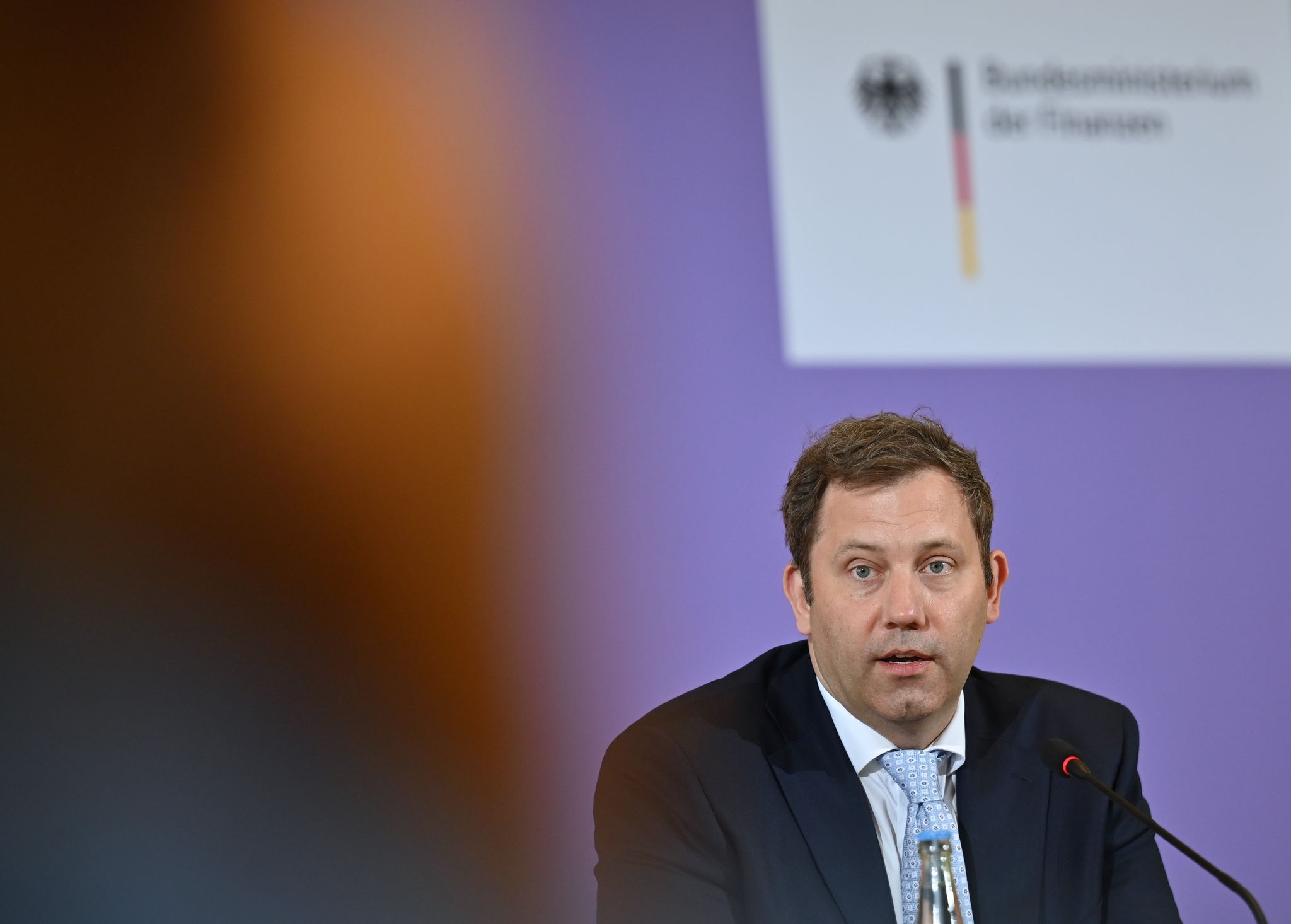 Klingbeils Pläne: Zwei Haushalte, 170 Milliarden Schulden