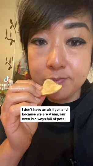 How to Make Crispy Potato Chips in the Microwave