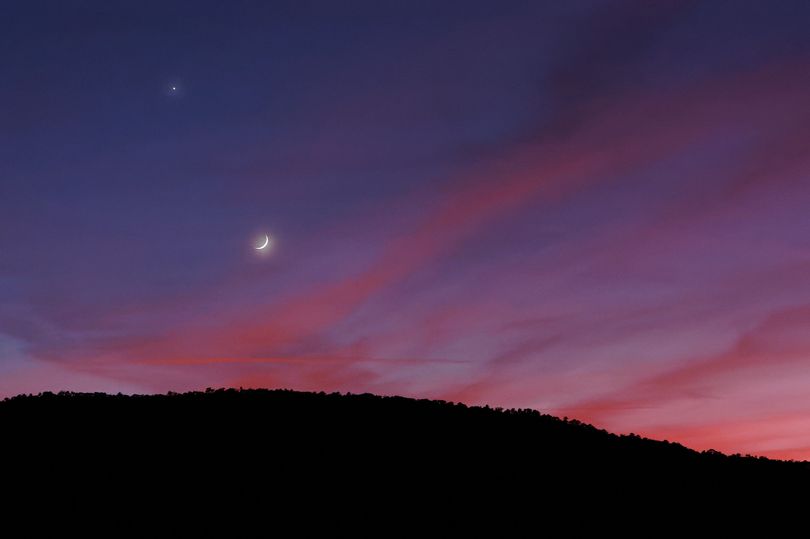 Don't miss Mars, the Moon and a bright blue star in rare cosmic ...