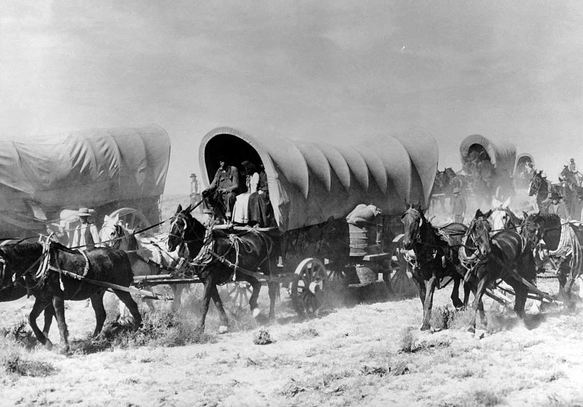 16 Vintage Photos of Pioneer Life