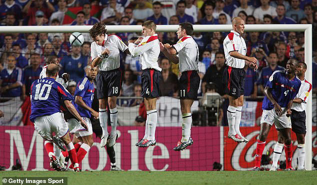 Man City wonderkid's first goal for the club likened to iconic Zinedine ...