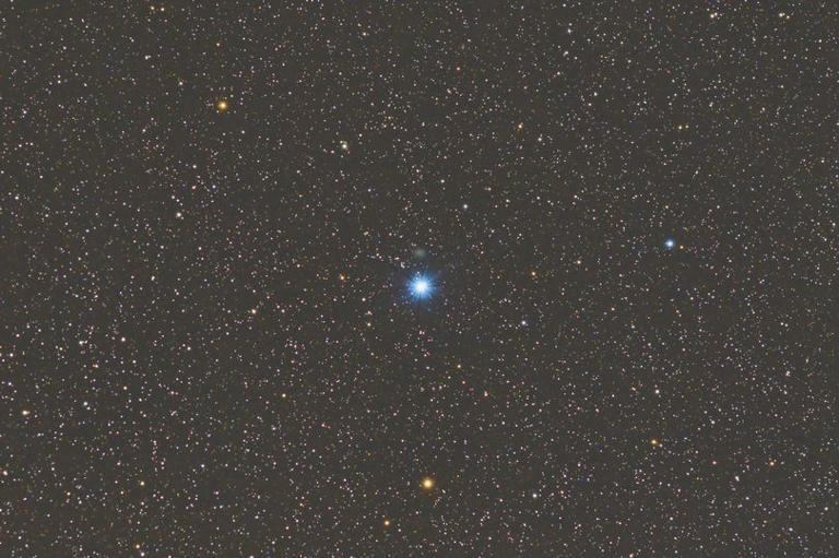 Don't miss Mars, the Moon and a bright blue star in rare cosmic ...