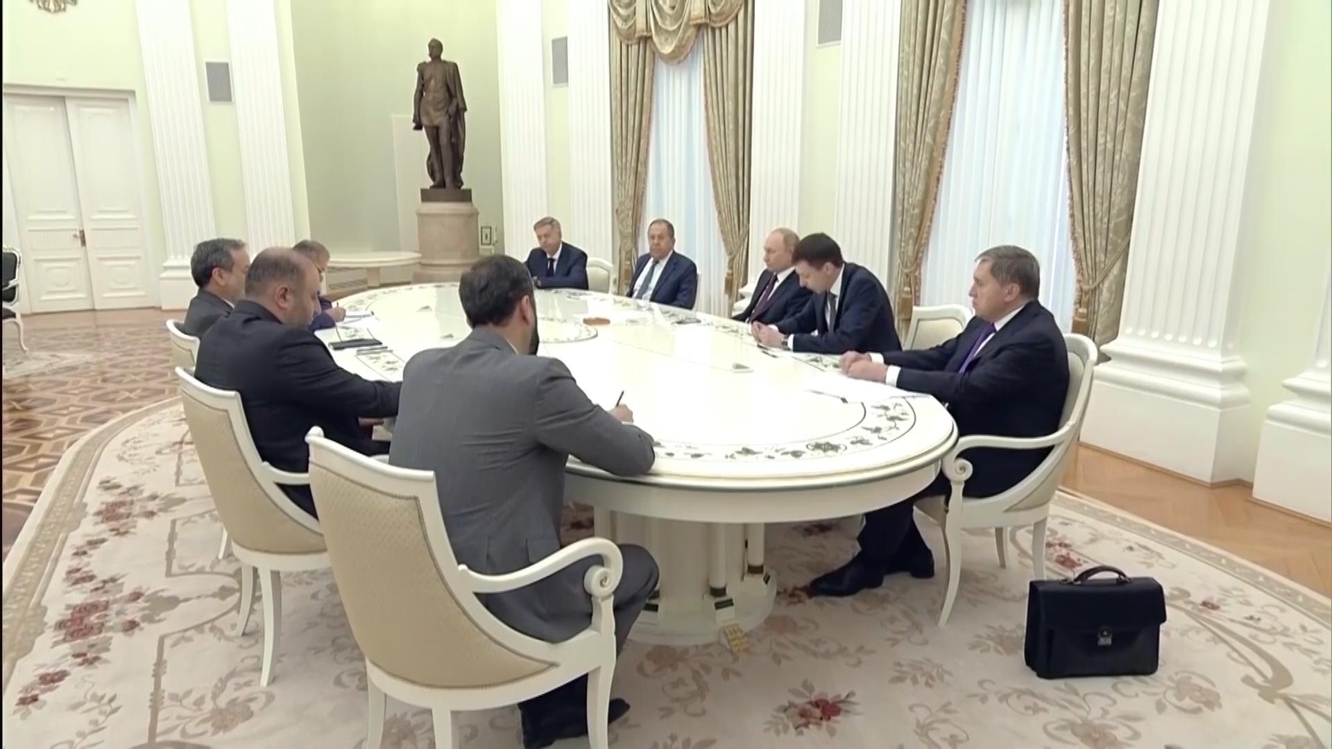 Russian president meets Iranian Foreign Minister Abbas Araghchi in Moscow