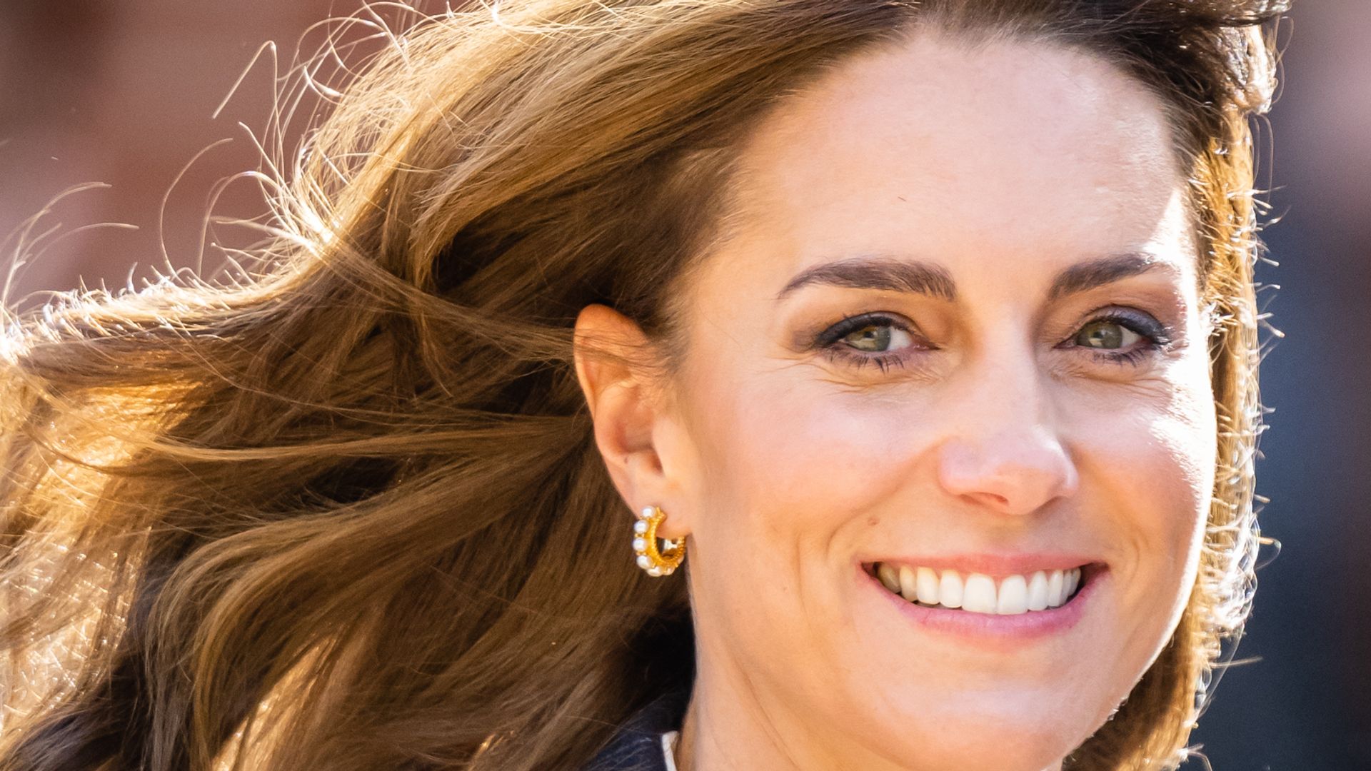 The Princess of Wales nails the off-the-shoulder wedding guest outfit ...