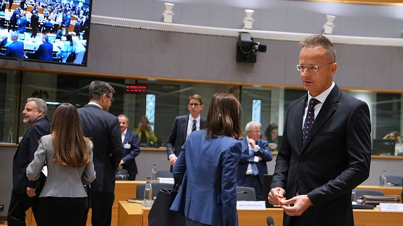 Ungheria e Slovacchia pronte a bloccare il nuovo pacchetto di sanzioni ...