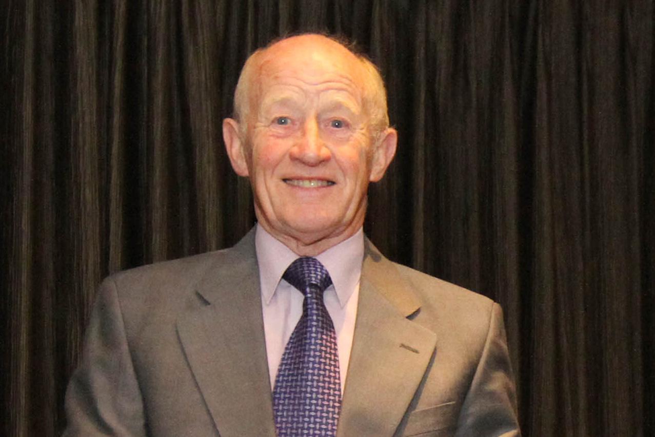 'A legend' - Irish League clubs pay tribute to trophy-winning manager ...