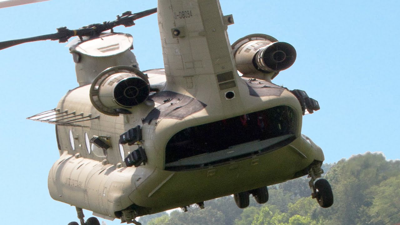 US helicopters showcase heavy sling load skills