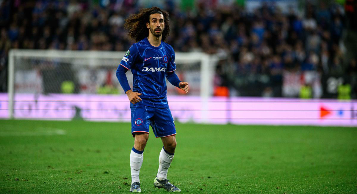 Chelsea Facing Risks as Left-Back Options Dwindle Chelsea Facing Risks as Left-Back Options Dwindle