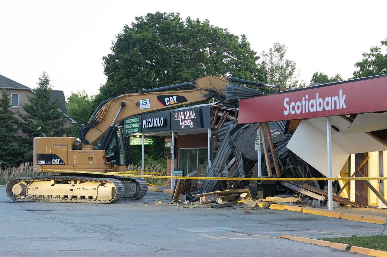 Excavator damages Scarborough Scotiabank in possible break-in attempt ...
