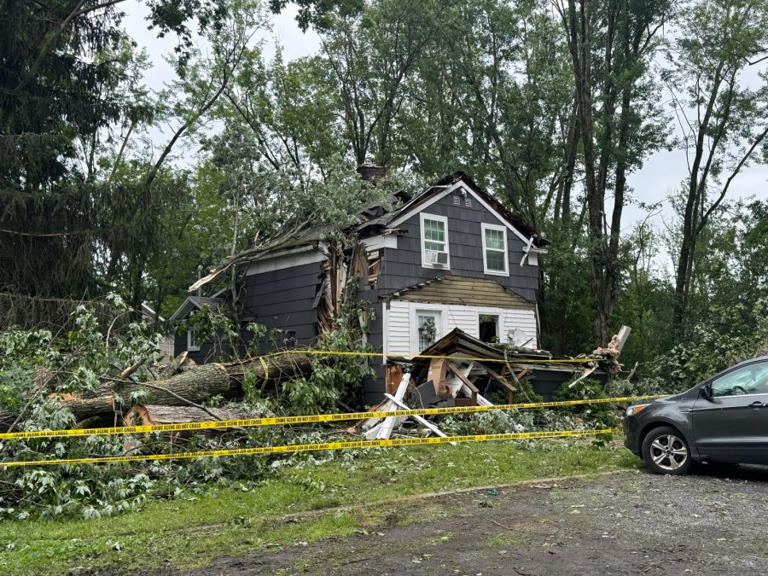 National Weather Service confirms EF-1 tornado is to blame for death of three people in Oneida ...