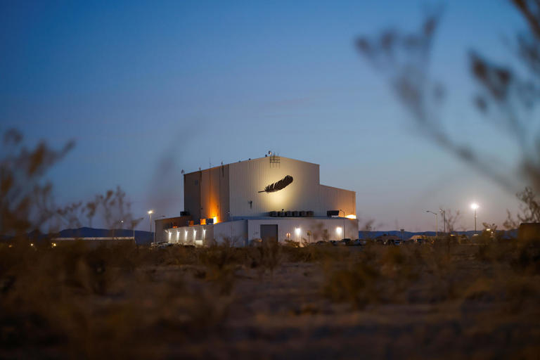 Blue Origin to send 6 people (including 1 mystery passenger) on next ...