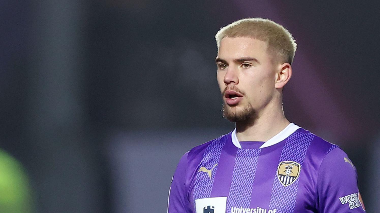 Tranmere sign ex-Everton midfielder Whitaker