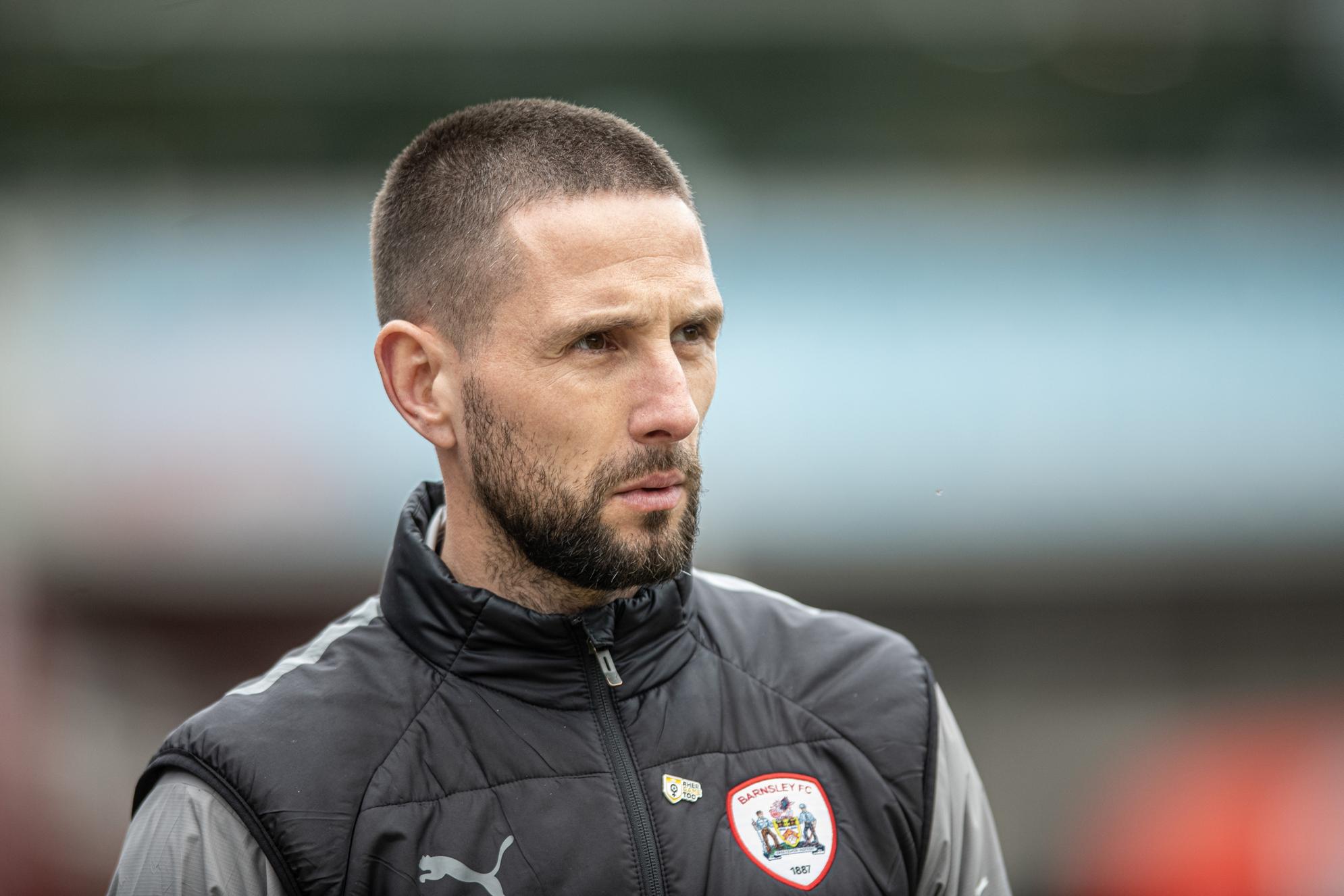 Barnsley FC midfielder signs new deal with League One club