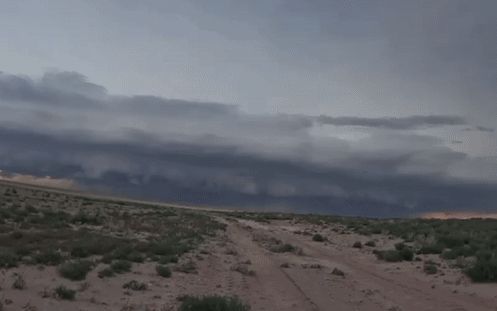 Timelapse Captures Ominous Storm Approaching Town in Southern New Mexico