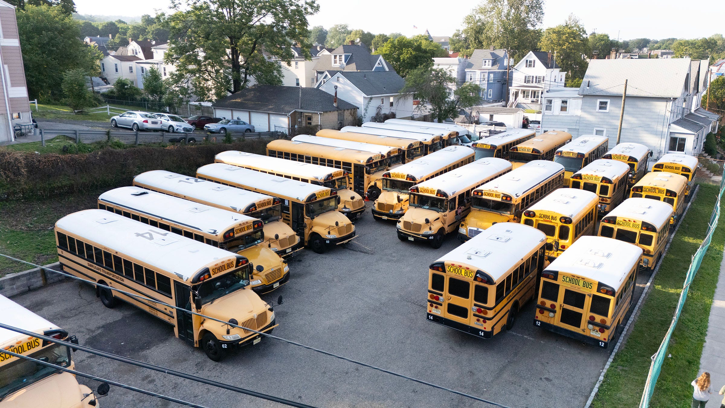 NJ school bus companies still late on backgrounds, licenses for drivers