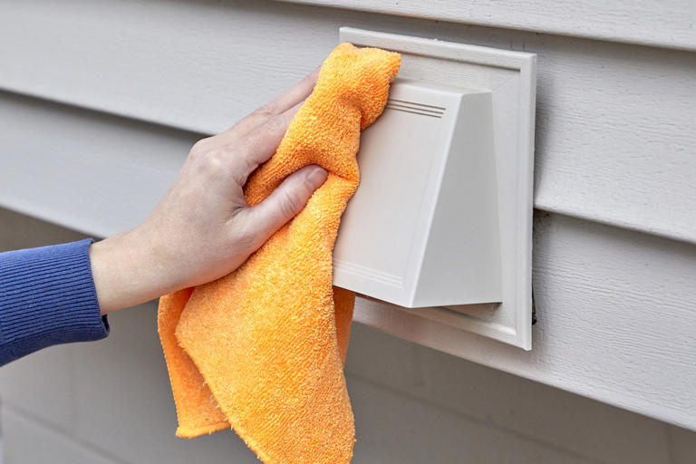 How to Clean a Dryer Vent