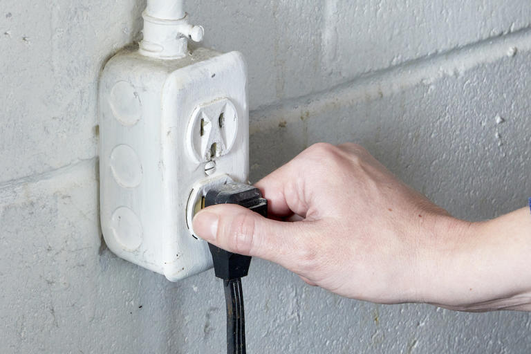 How to Clean a Dryer Vent