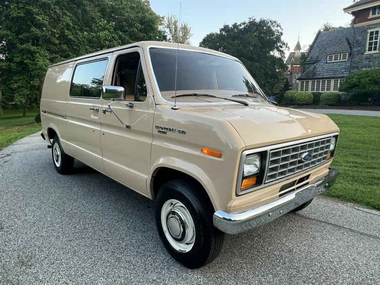 Someone Parked This Van In 1985 And Never Looked Back