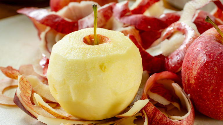 Don't Throw Away Your Apple Scraps: Make This Tasty Snack Instead