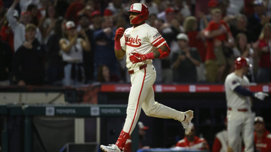 Former Tennessee star Christian Moore hits first MLB home run