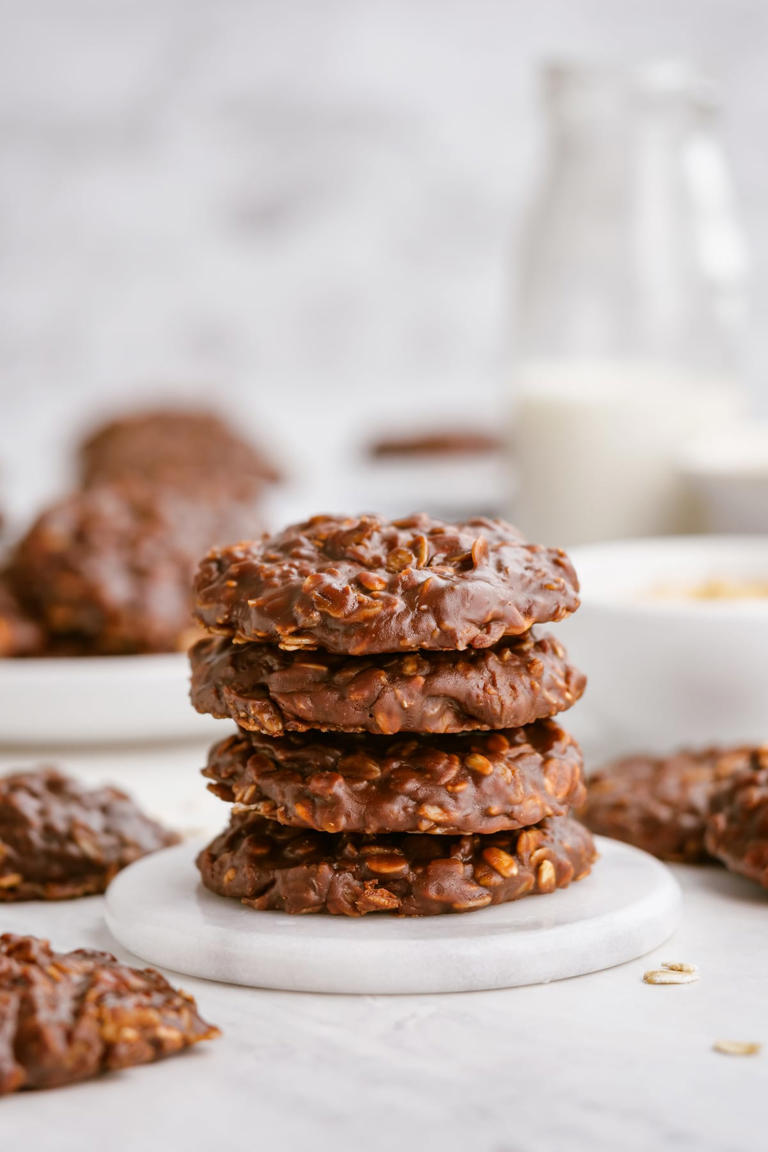 Creamy peanut butter no-bake cookies ready in 10 minutes
