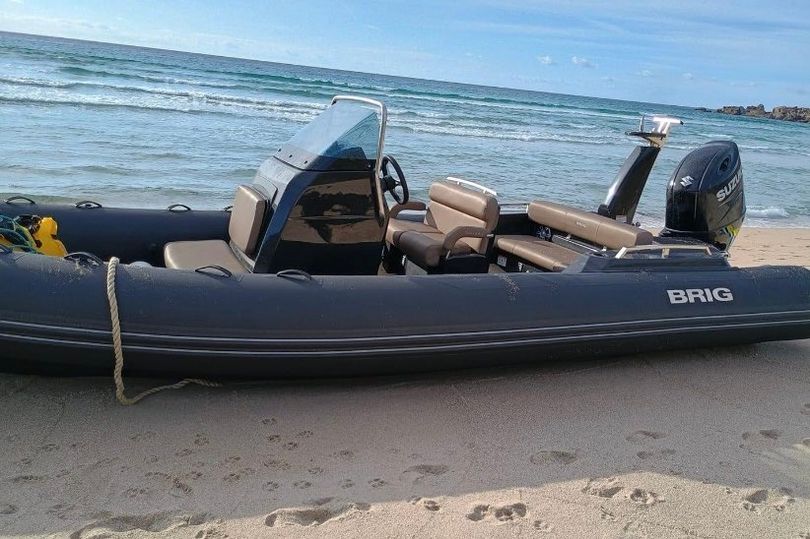 Drug smugglers with stacks of cocaine led cops on chase through Cornish sea