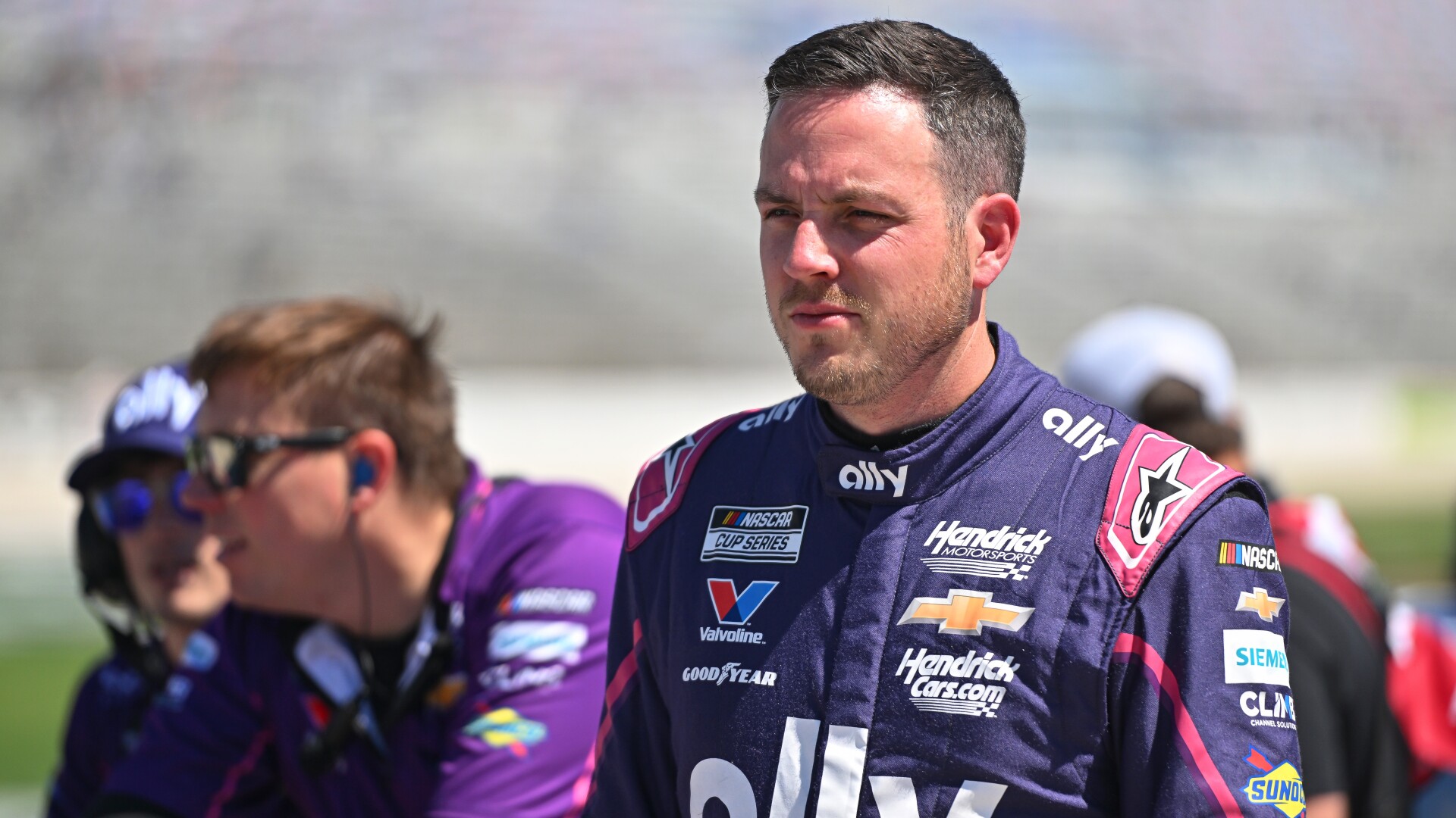 Alex Bowman holds final NASCAR Cup playoff spot with 9 races left in ...