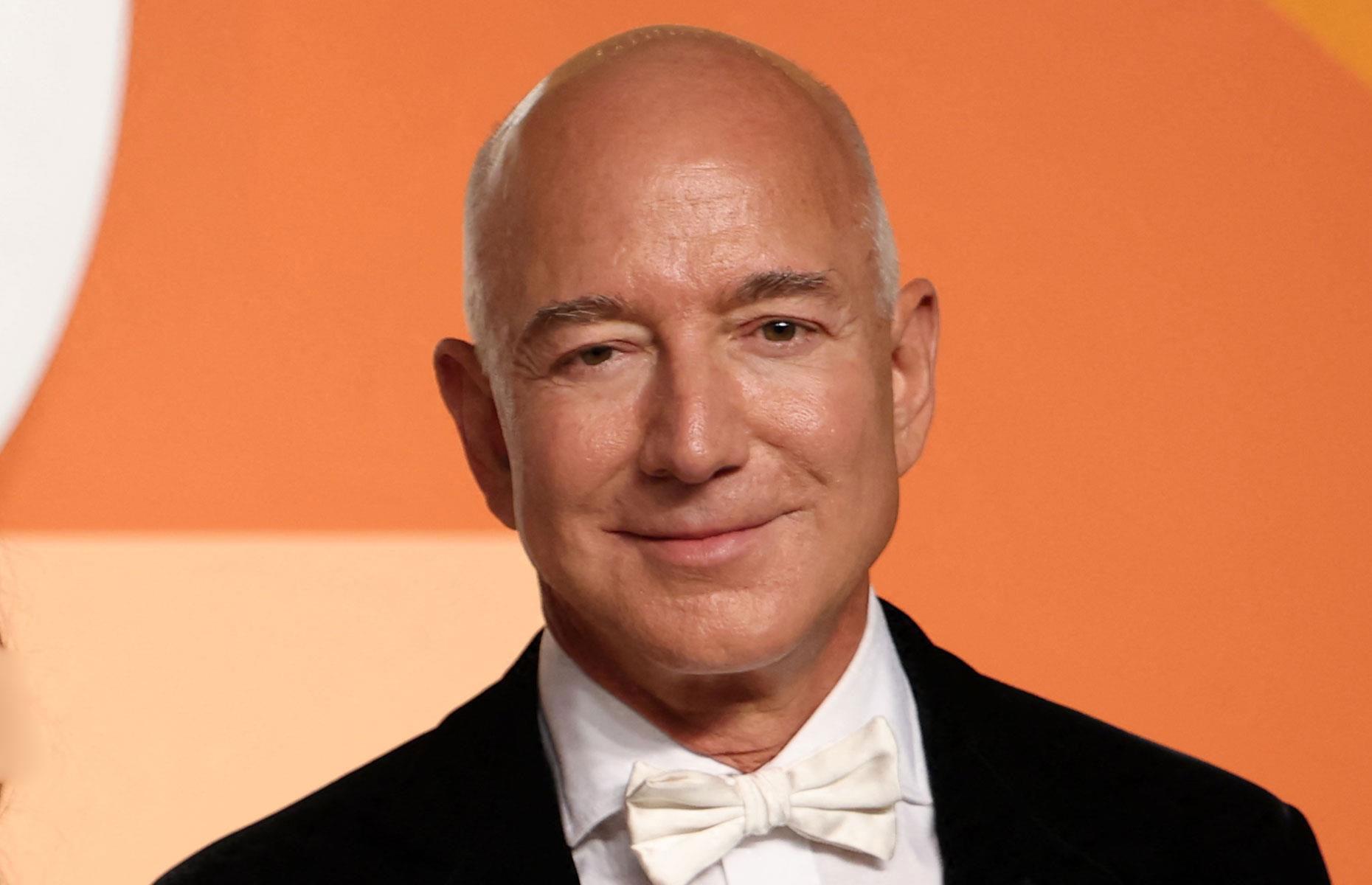 Which of the world's richest people are getting even richer?