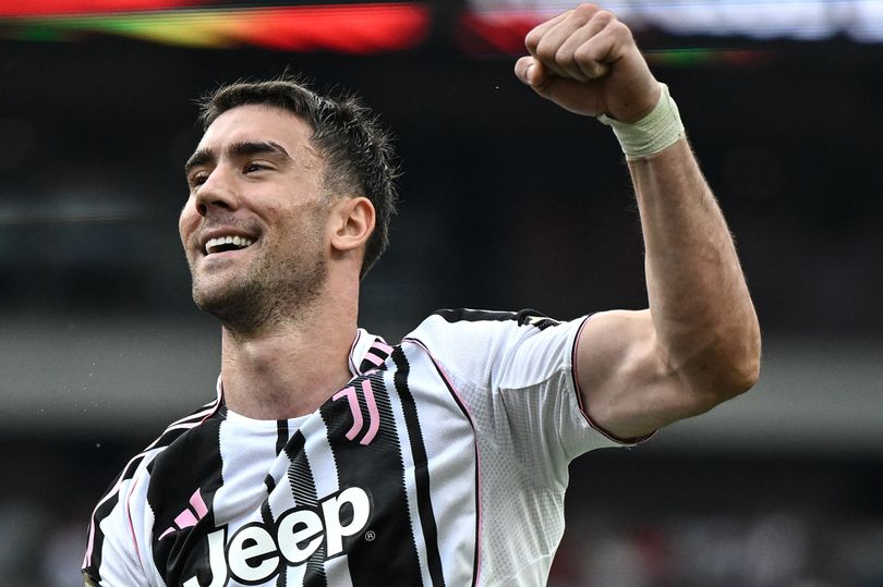 Managing Man United - Dusan Vlahovic deal after £200m transfer windfall ...