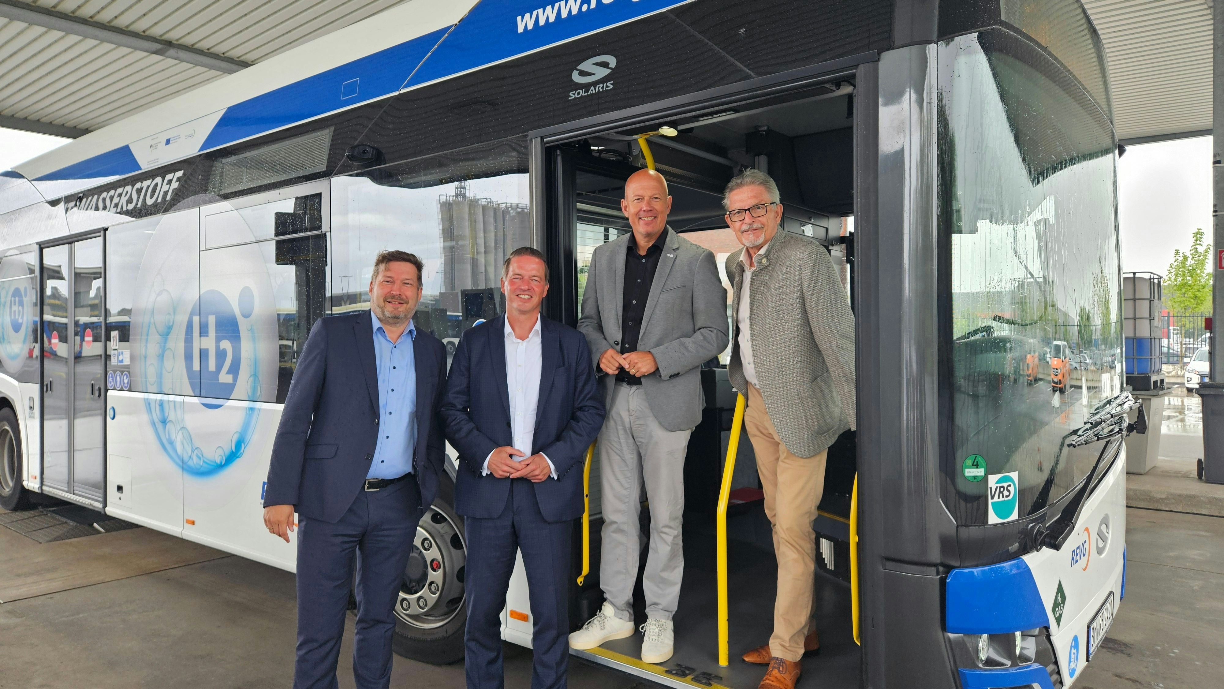 Nahverkehr: Rhein-Erft-Kreis verlängert Vertrag mit REVG bis 2035