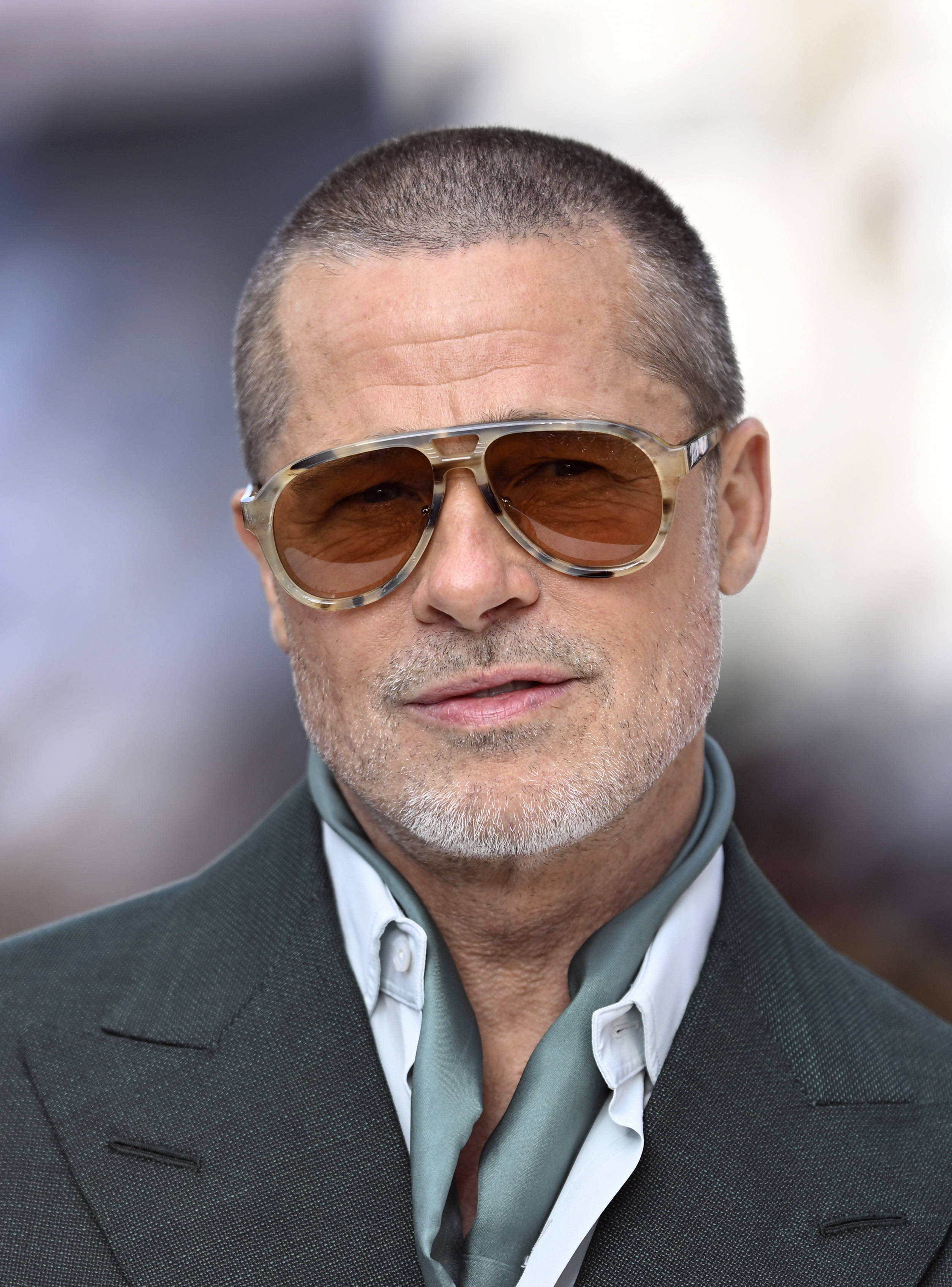 Tom Cruise in surprise appearance alongside Brad Pitt as stars come out ...