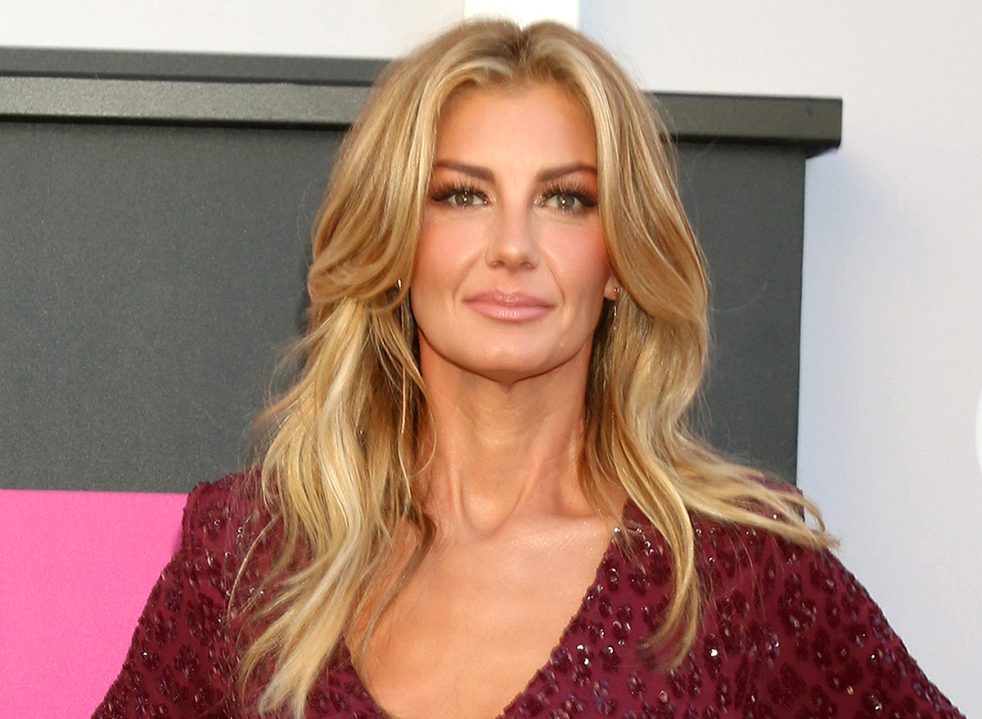 Faith Hill's 4 Daily Habits To Stay Fit, Toned & Ageless After 50