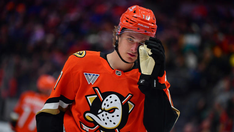 Anaheim Ducks trade Trevor Zegras to Philadelphia Flyers for Ryan ...