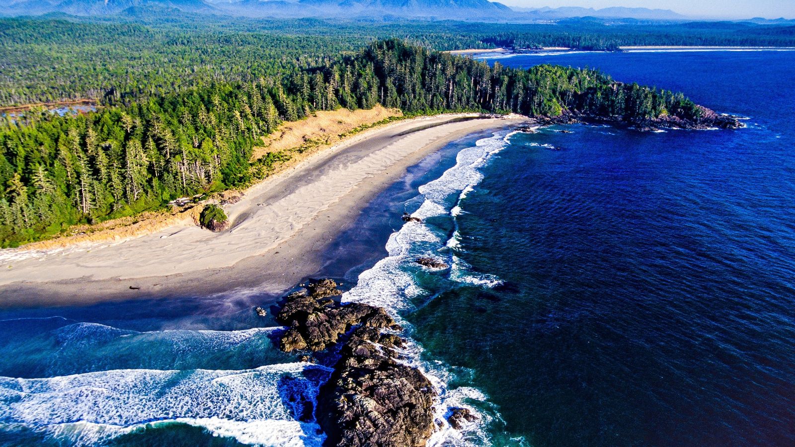 30 Canadian Parks That Are Just as Stunning as National Parks Abroad