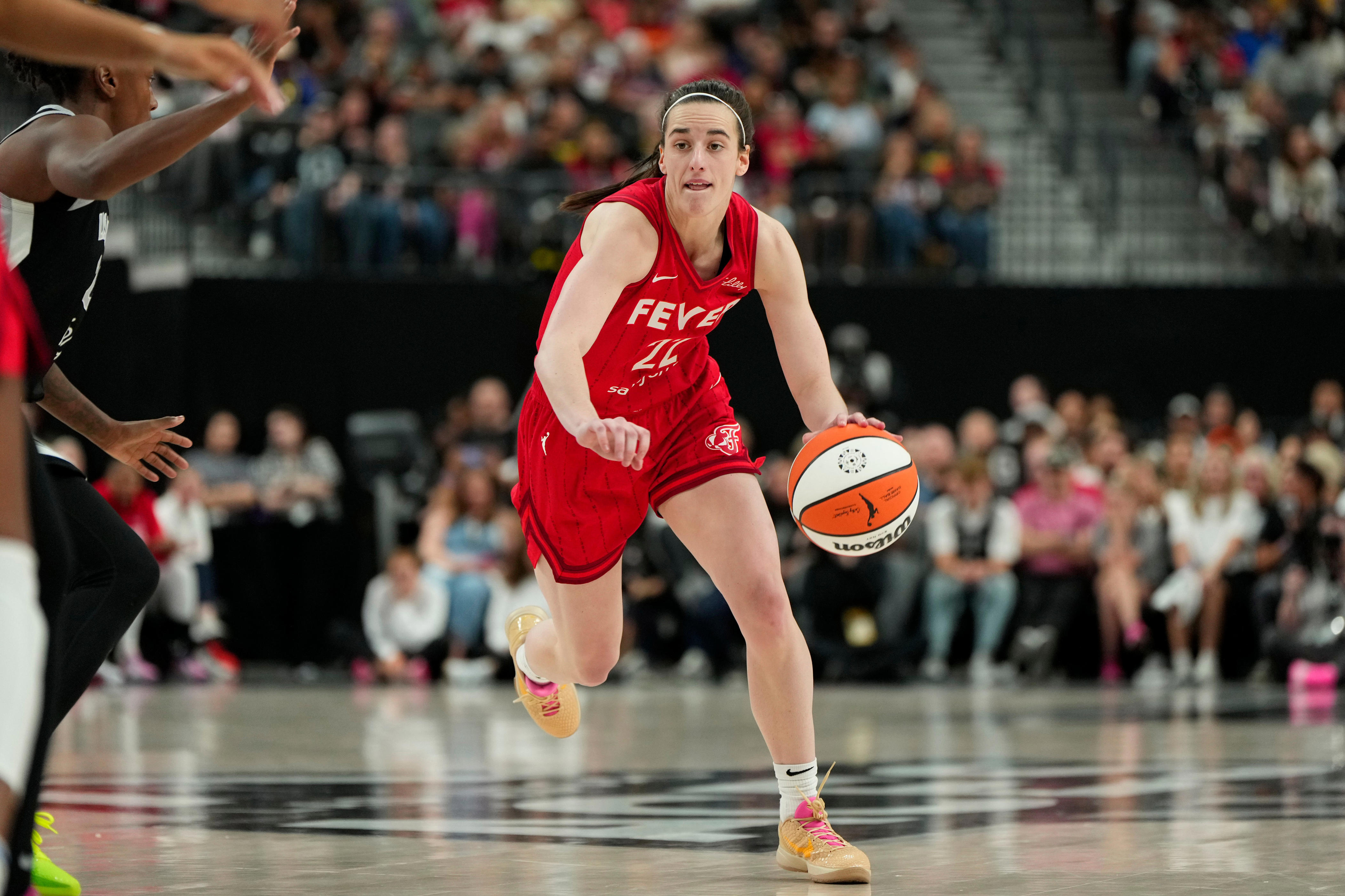 Caitlin Clark to miss tonight's game vs. Sparks with groin injury, how ...