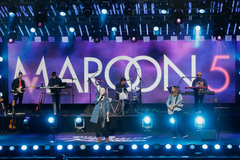 Maroon 5 making stop in Cleveland on new tour launching this fall