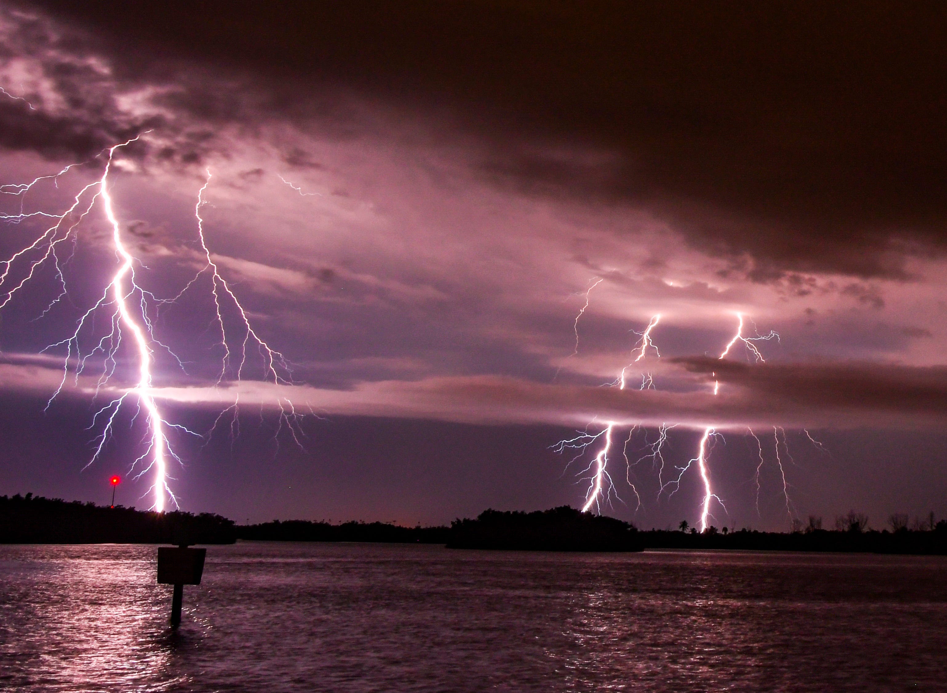 Florida is No. 1 for amount of lightning. Here's how to stay safe from ...
