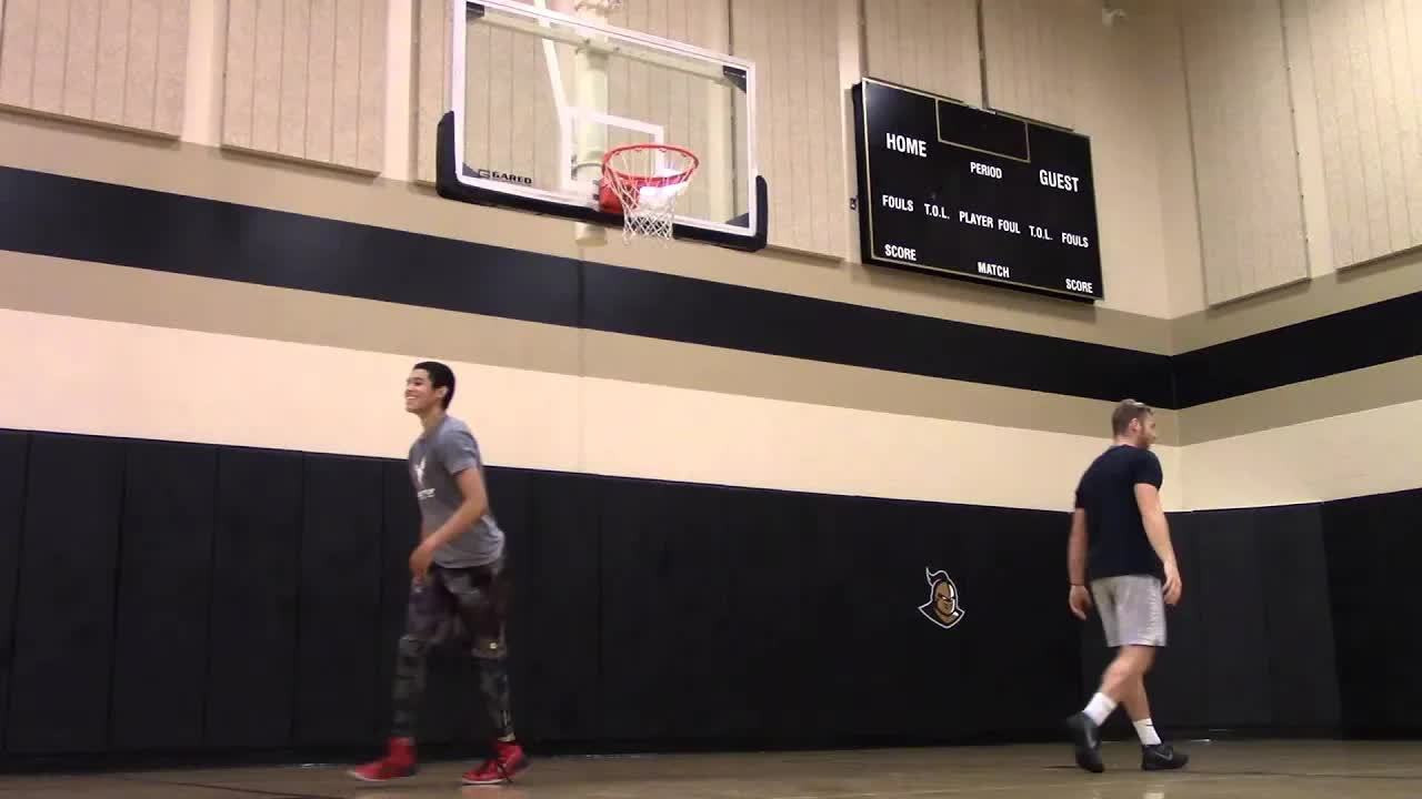 Amazing Basketball Dunks & Assists