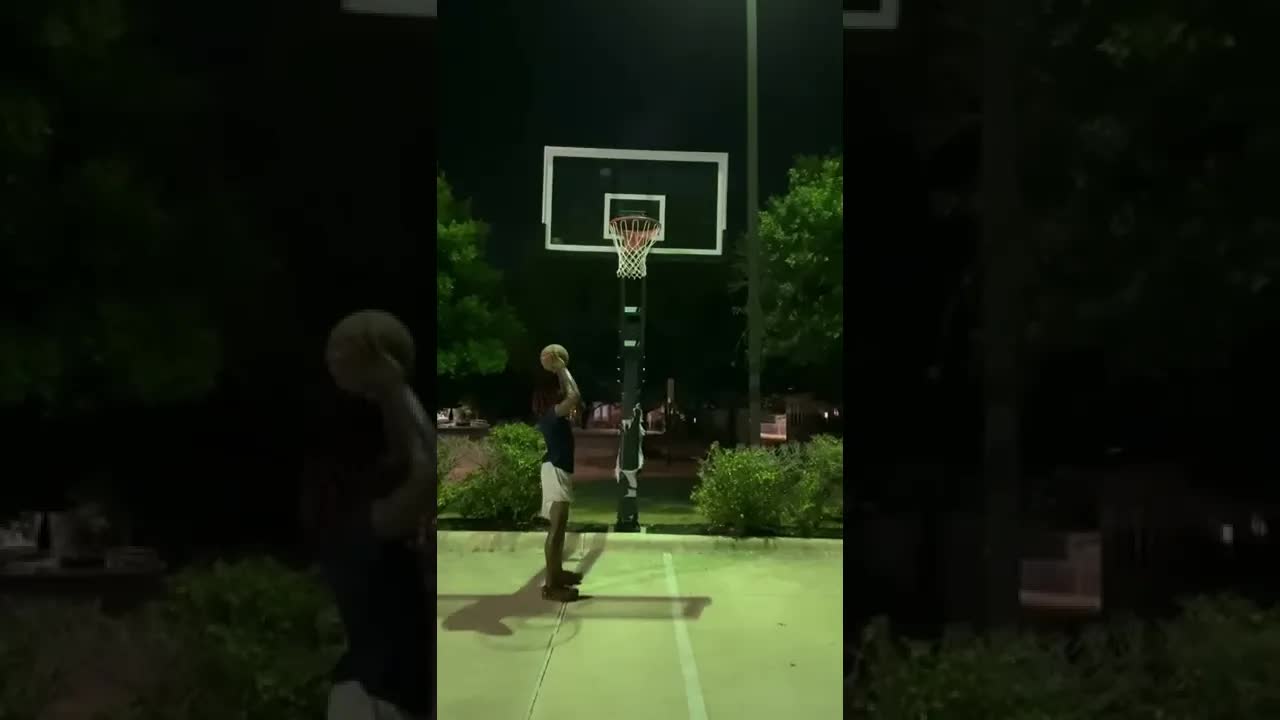 Champion slippers dunk fail!