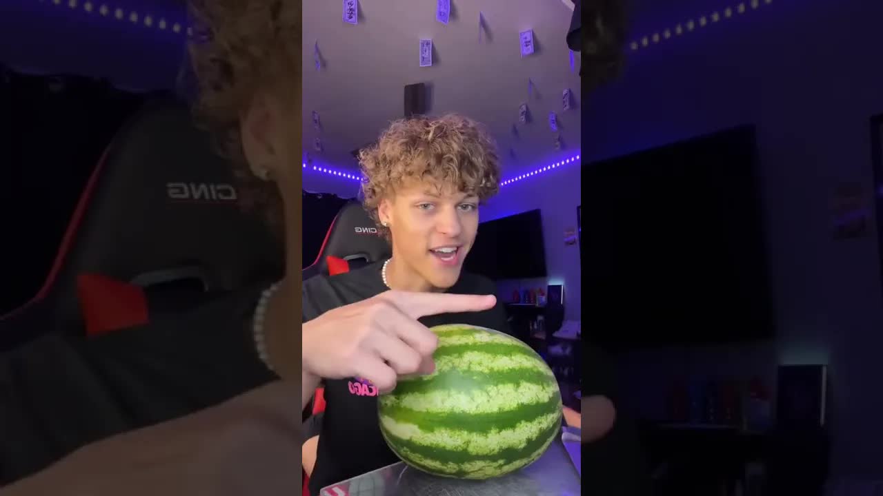 Watermelon slicing hack using Pringles can?
