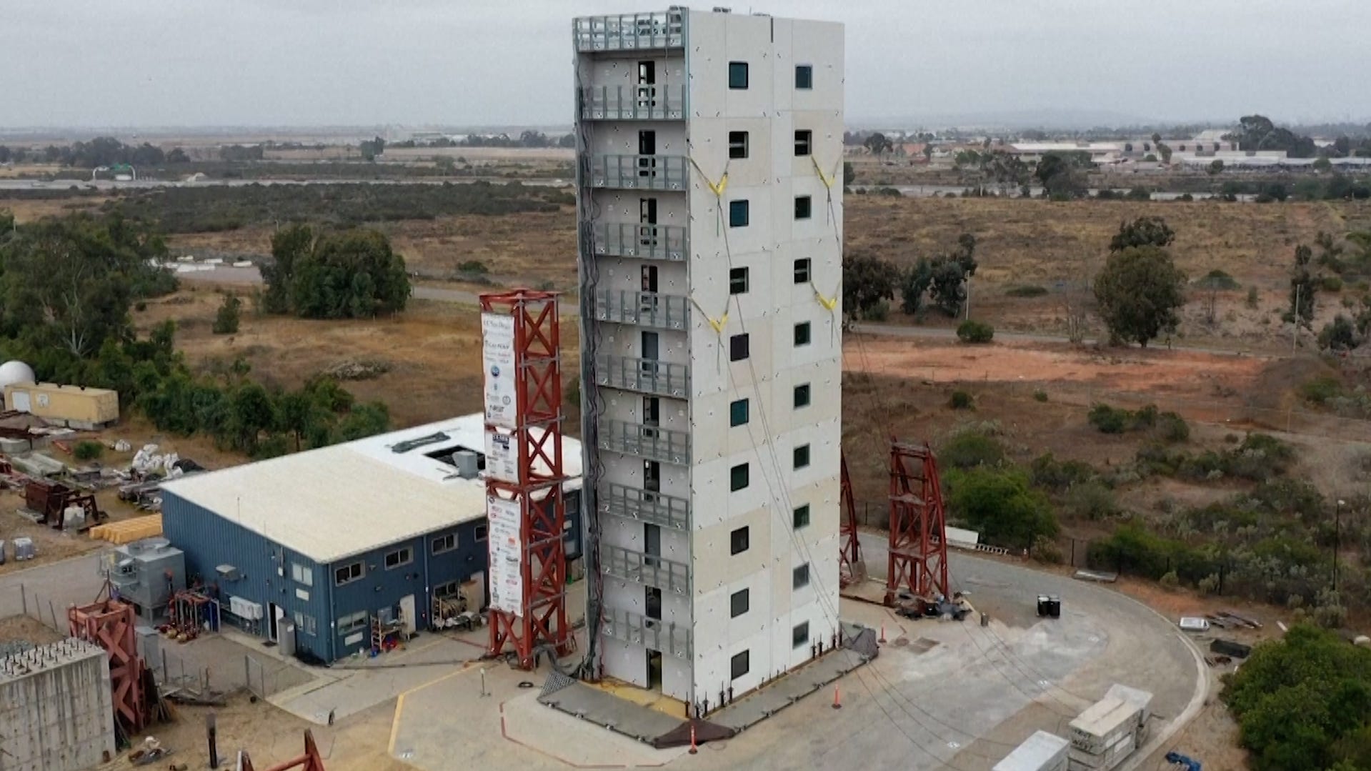 Watch: Researchers at UC San Diego tested a 10-story building on an ...