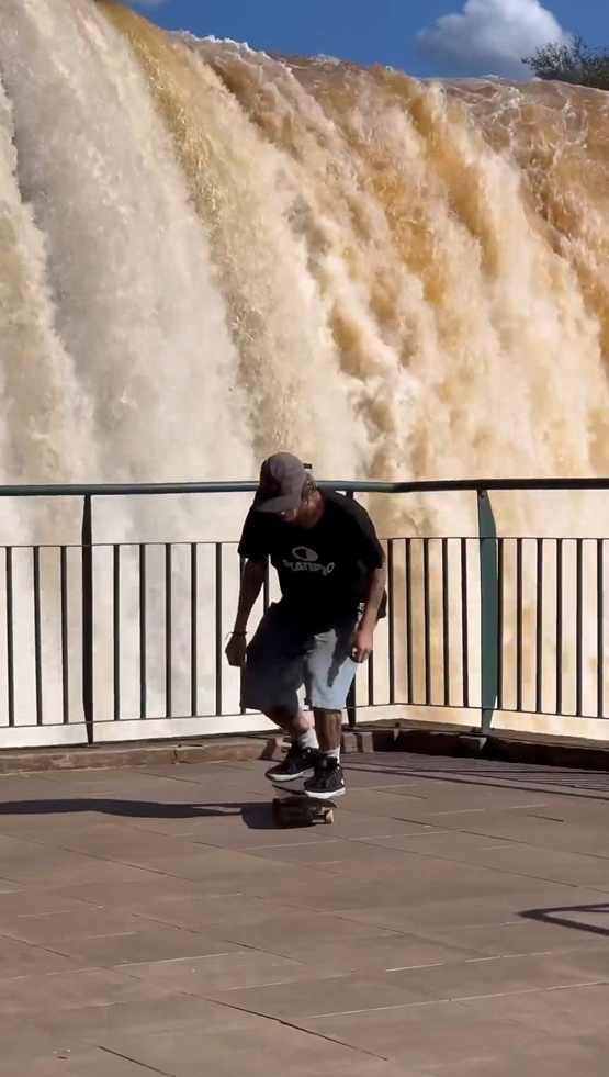 Skating at the 7th Natural Wonder of the World – Brazil 🇧🇷